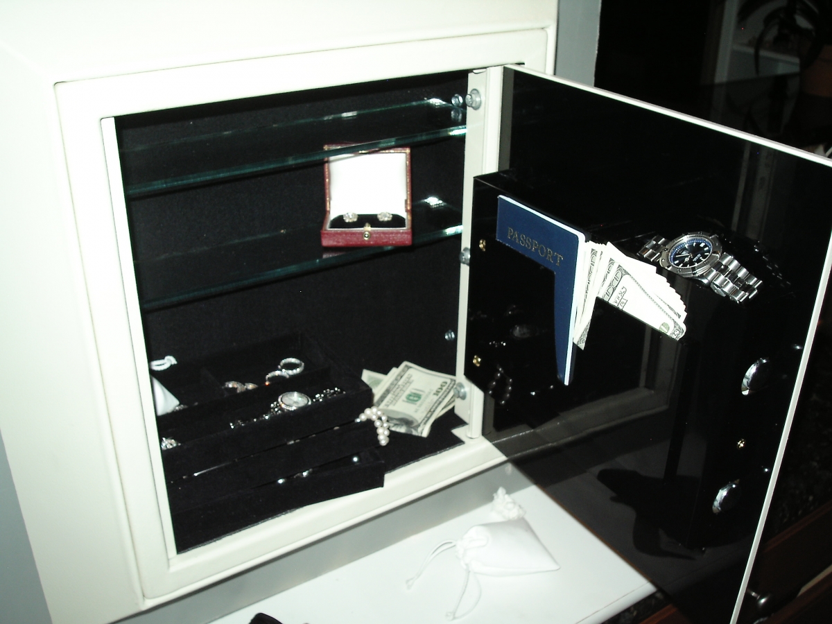 Silver Wall Safe Denver | Digital Safes Online